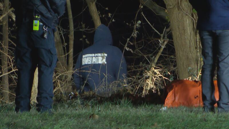 Police investigating after man found dead in Ohio River Police investigating after man found dead in Ohio River